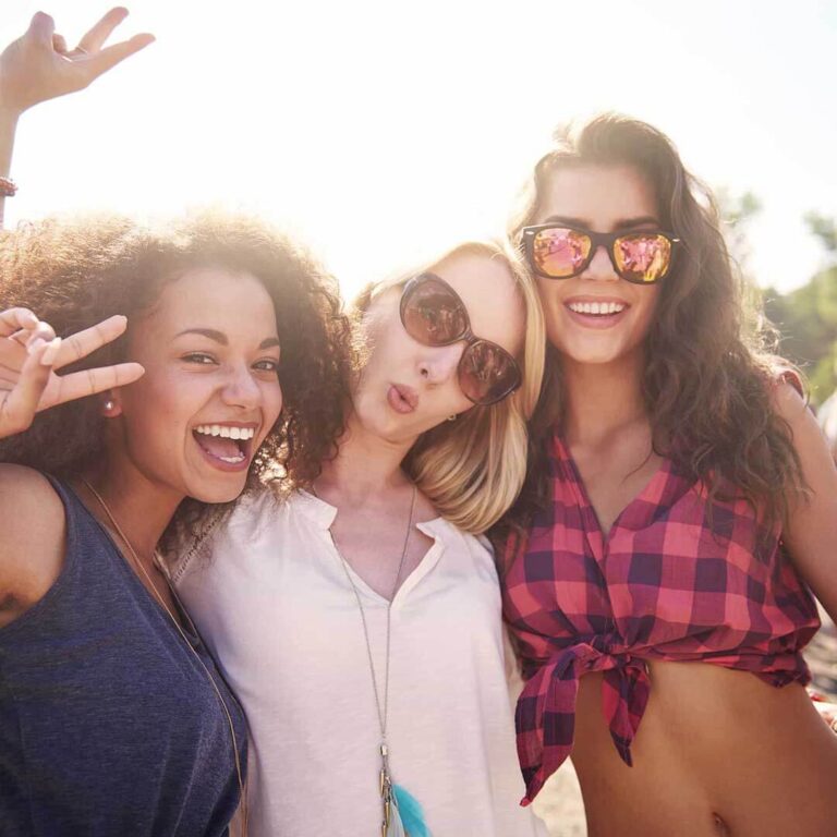 Woman Dressing Tips: How to Look and Feel Your Best – Bangle And Belts